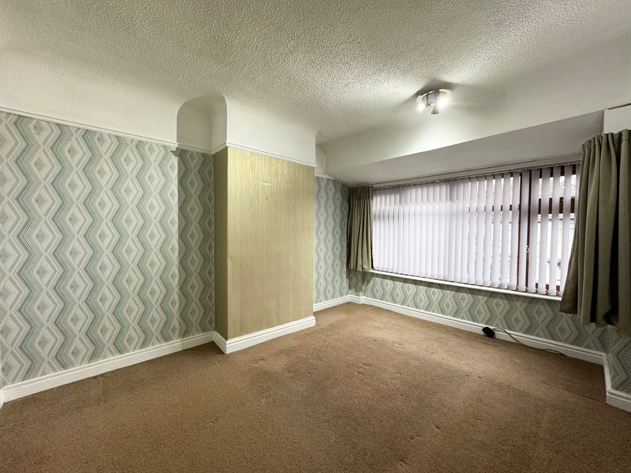 Liverpool - 3 Bed Semi-Detached House, Beechburn Crescent, L36 - To ...