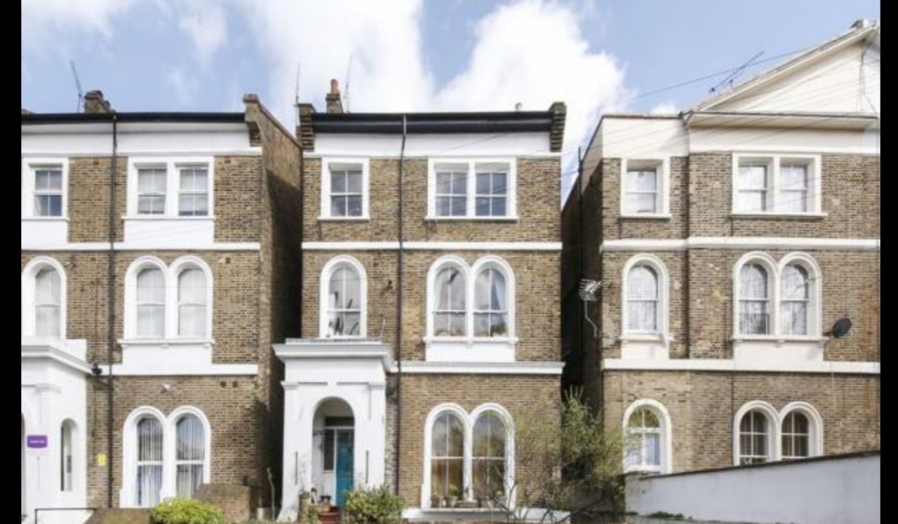 London - 2 Bed Flat, Charlton, SE7 - To Rent Now for £1,995.00 p/m