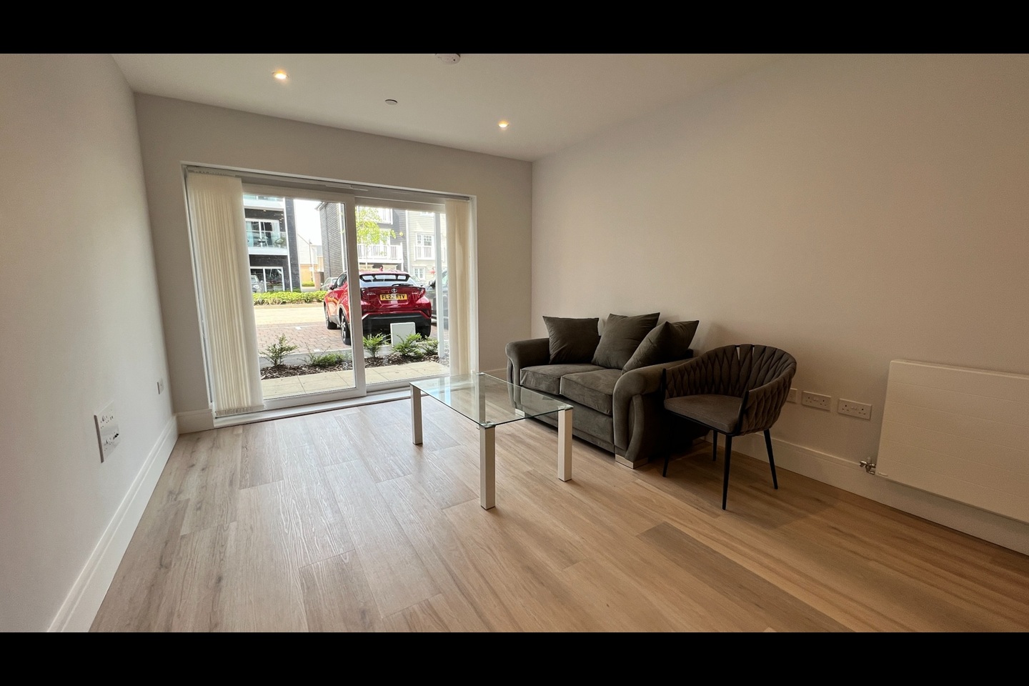 Reading - 1 Bed Flat, Fairhaven Drive, RG2 - To Rent Now for £1,450.00 p/m