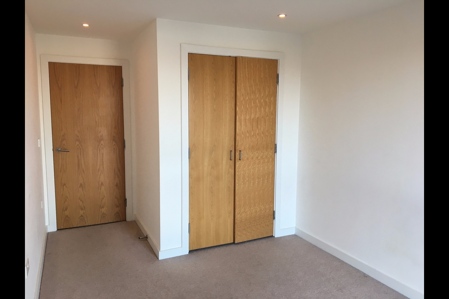 Slough - 2 Bed Flat, Railway Terrace, SL2 - To Rent Now for £1,495.00 p/m