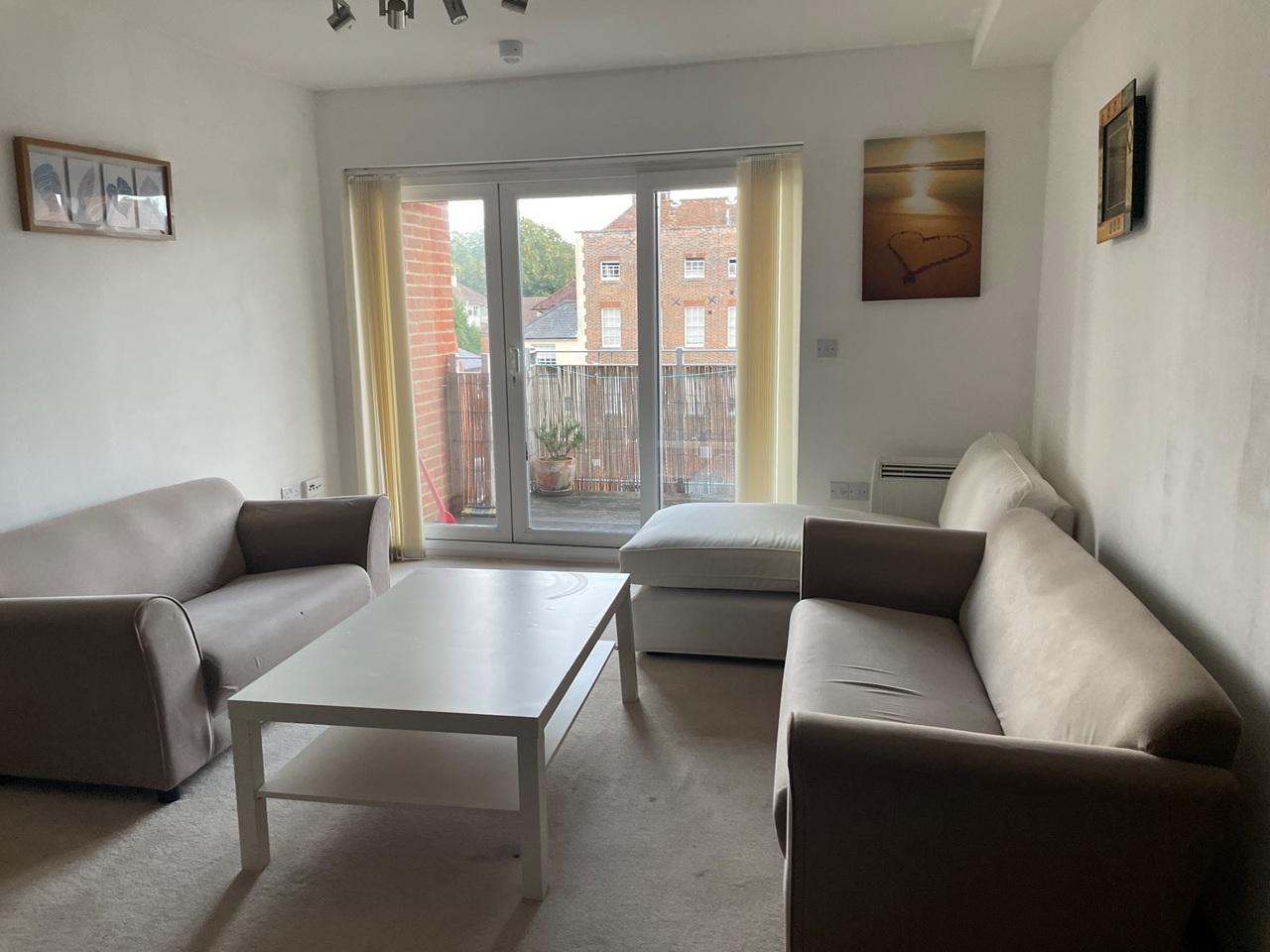 Canterbury - 2 Bed Flat, Barton Mill Road, CT1 - To Rent Now for £1,350 ...