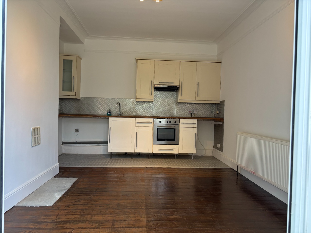 London - 1 Bed Flat, Dukes Avenue, W4 - To Rent Now for £1,600.00 p/m