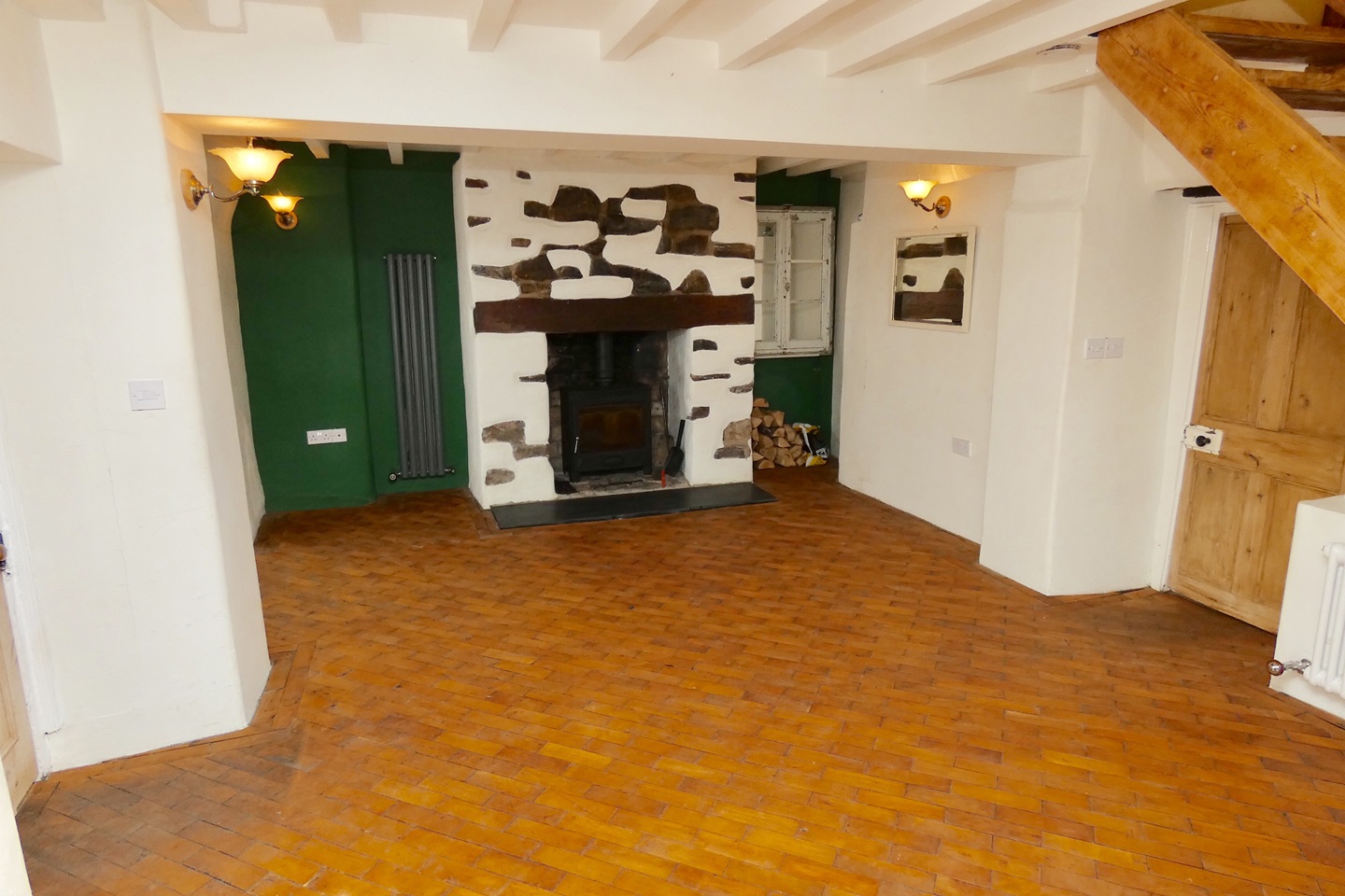 North Tawton, Devon - 2 Bed Detached House, North Street, EX20 - To ...