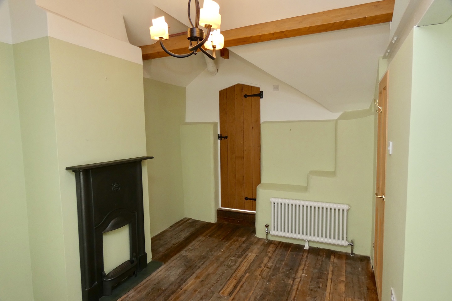 North Tawton, Devon - 2 Bed Detached House, North Street, EX20 - To ...