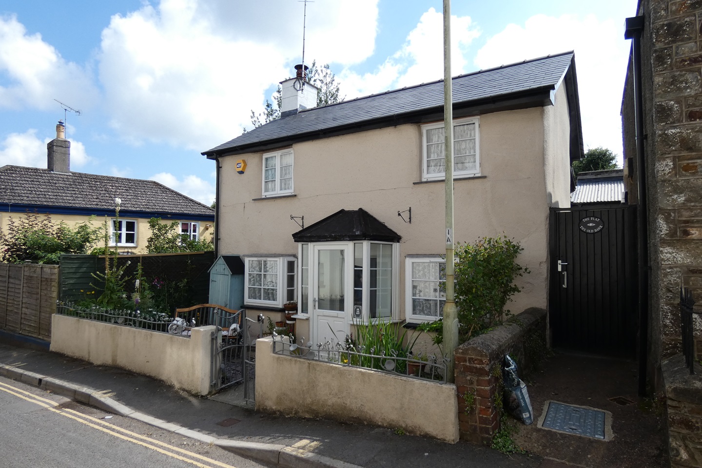 North Tawton, Devon - 2 Bed Detached House, North Street, EX20 - To ...