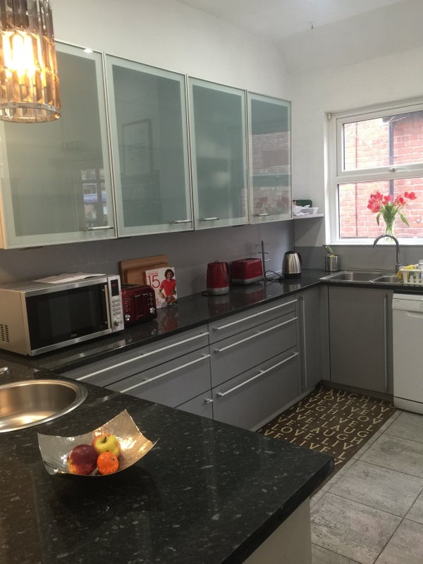 Salford - 6 Bed Semi-Detached House, Singleton Road, M7 - To Rent Now ...