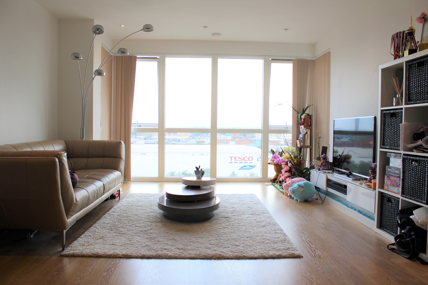 Slough - 2 Bed Flat, Railway Terrace, SL2 - To Rent Now for £1,550.00 p/m