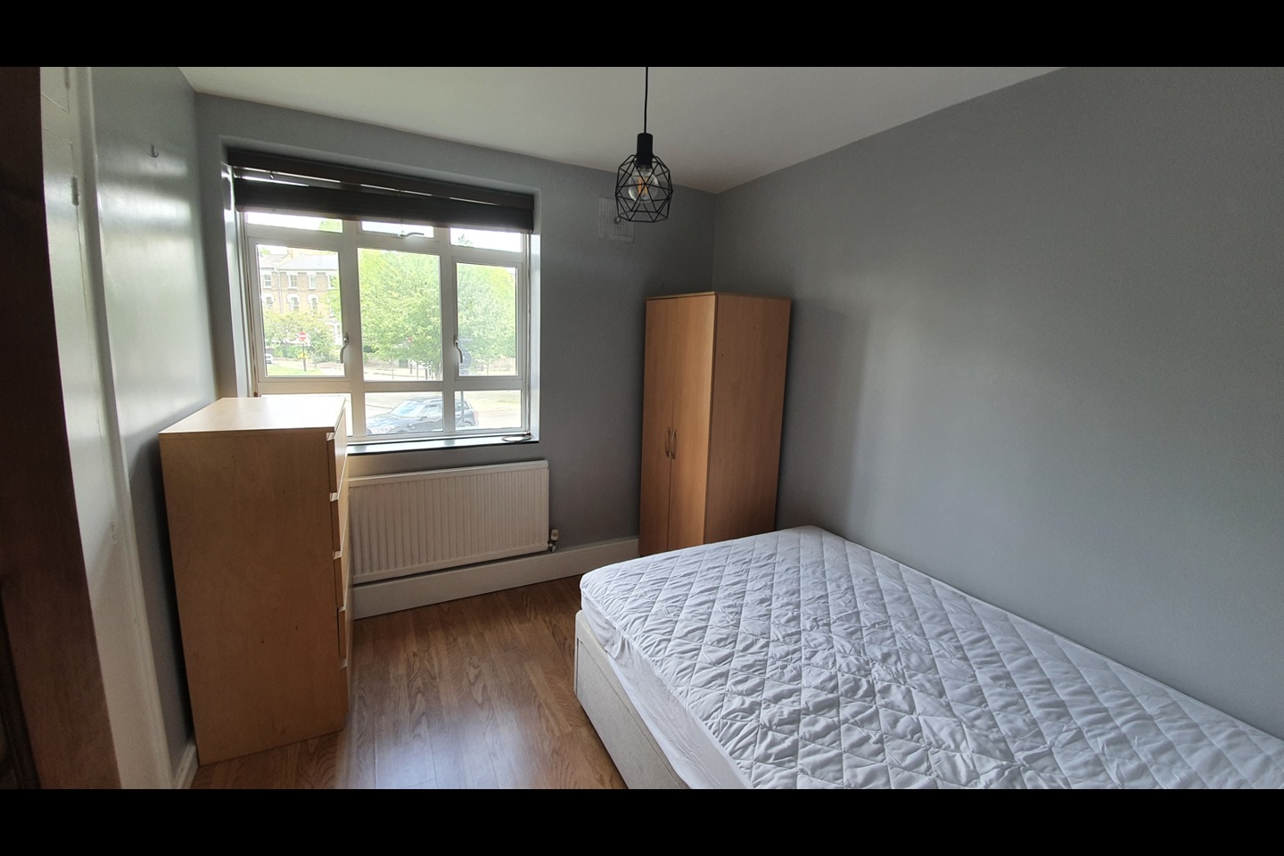 London - 2 Bed Flat, Highbury New Park, N5 - To Rent Now for £2,400.00 p/m