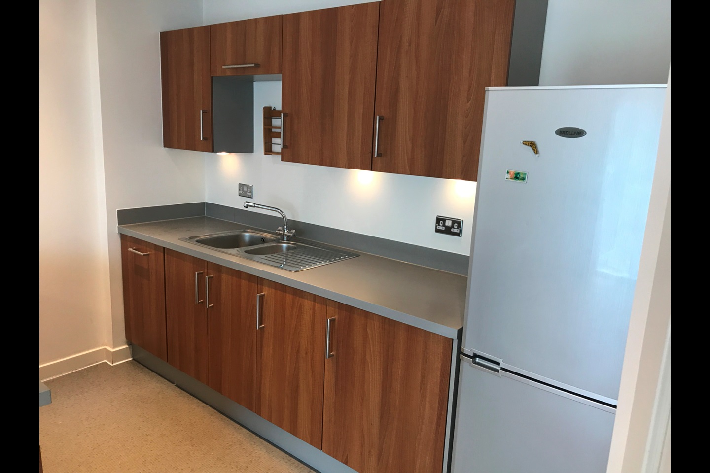 Croydon - 2 Bed Flat, Peebles Court, CR0 - To Rent Now for £1,500.00 p/m