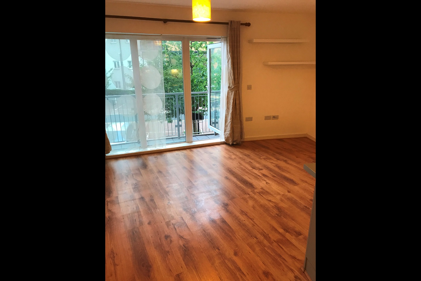 Croydon - 2 Bed Flat, Peebles Court, CR0 - To Rent Now for £1,500.00 p/m