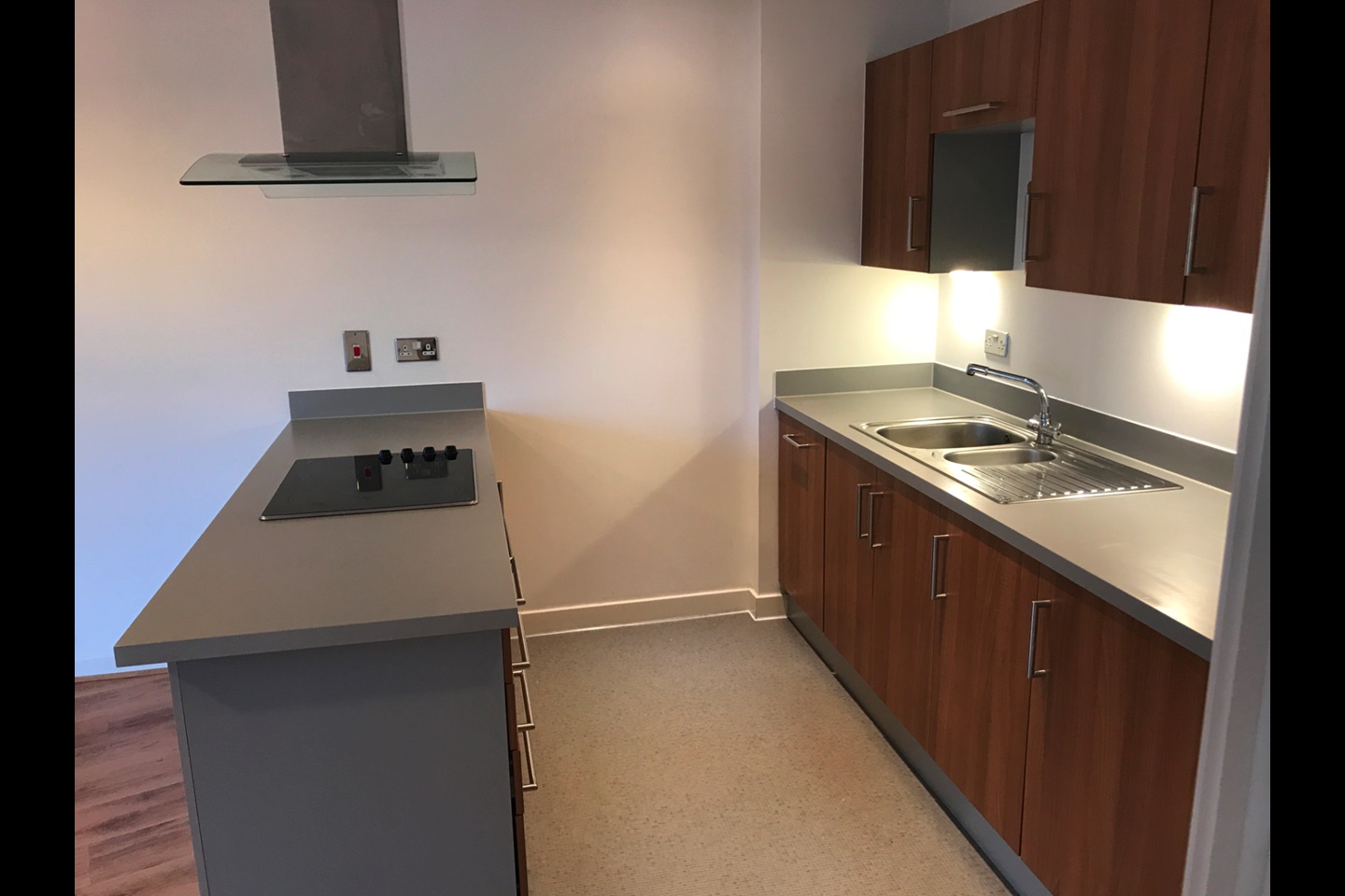 Croydon - 2 Bed Flat, Peebles Court, CR0 - To Rent Now for £1,500.00 p/m