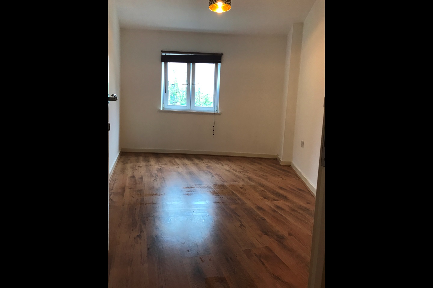 Croydon - 2 Bed Flat, Peebles Court, CR0 - To Rent Now for £1,500.00 p/m