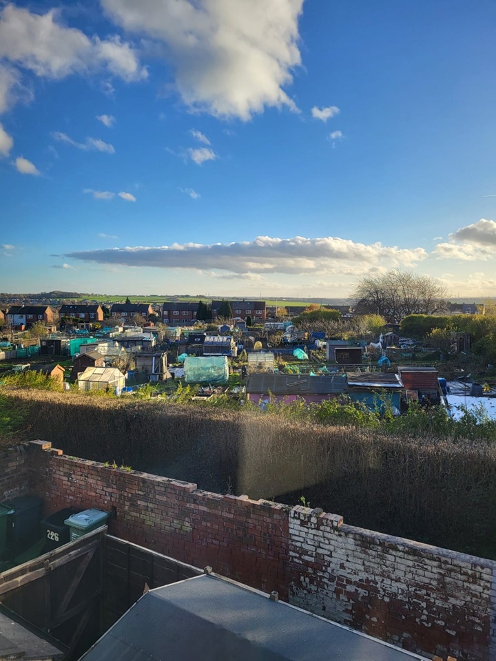 Rothwell, Leeds - 2 Bed Terraced House, Wood Lane, LS26 - To Rent Now ...