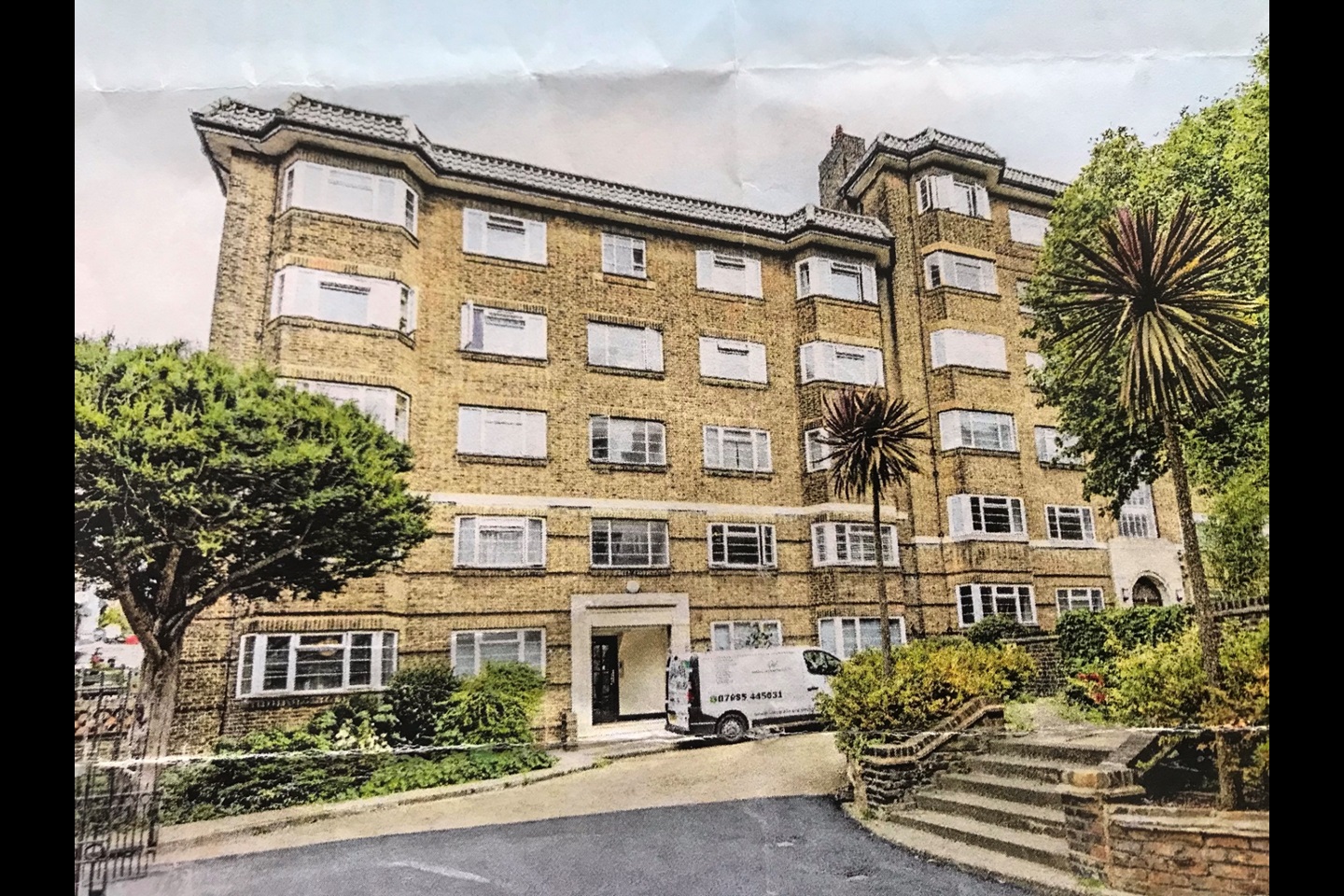 London - 2 Bed Flat, Streatham Court, SW16 - To Rent Now for £2,100.00 p/m