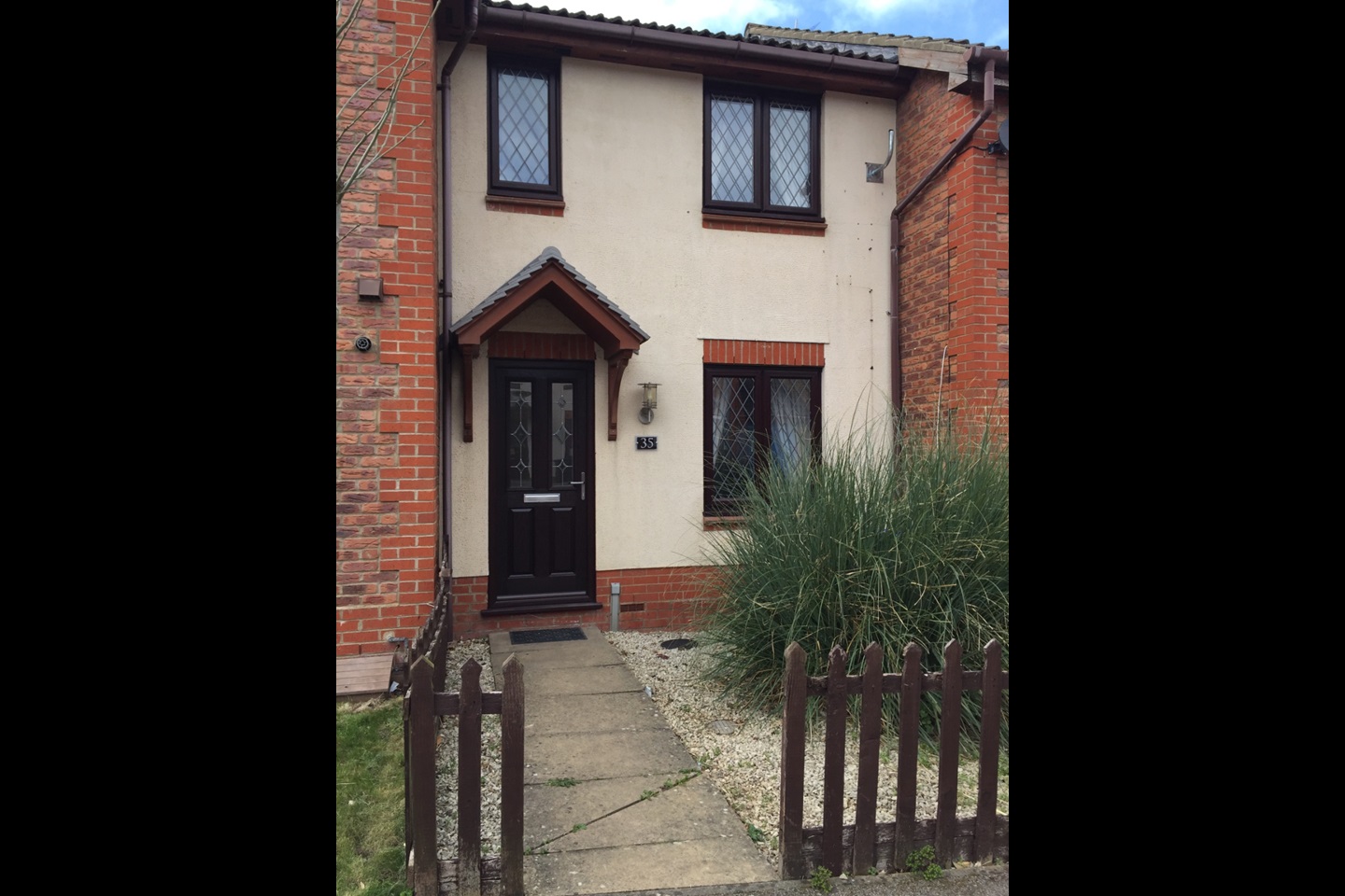 Northampton - 2 Bed Terraced House, Kingmaker Way, NN4 - To Rent Now ...