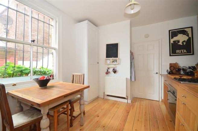 London - 1 Bed Flat, Princess May Road, N16 - To Rent Now for £2,200.00 p/m