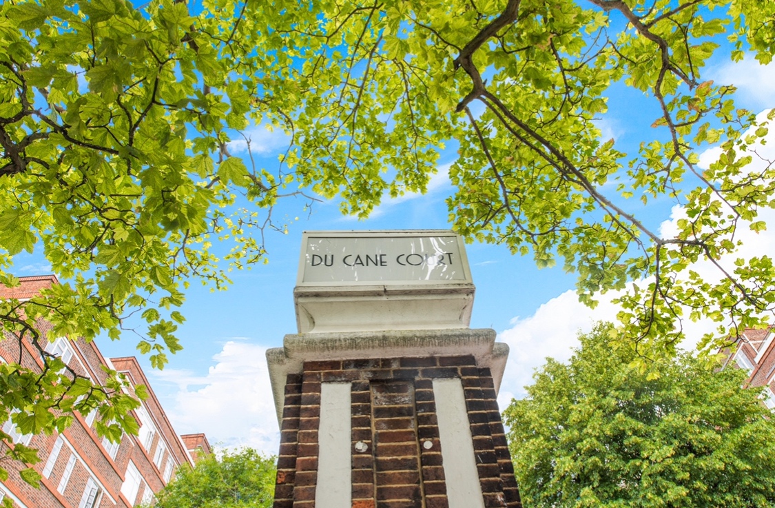 London - 2 Bed Flat, Du Cane Court, SW17 - To Rent Now for £2,000.00 p/m