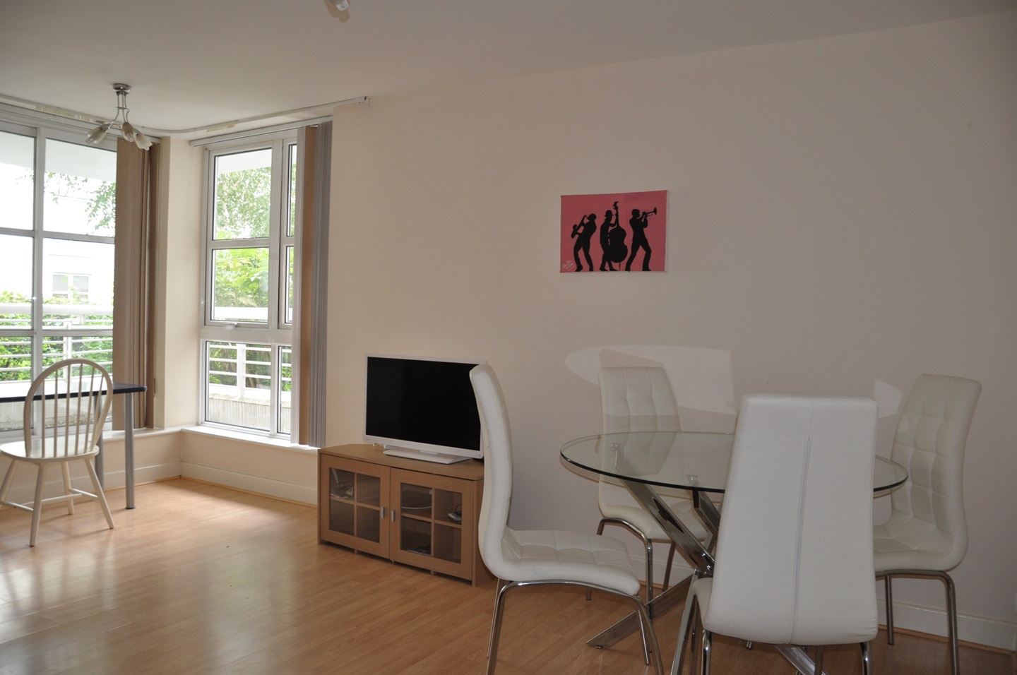 London - Room in a Shared Flat, Barrier Point Road, E16 - To Rent Now ...