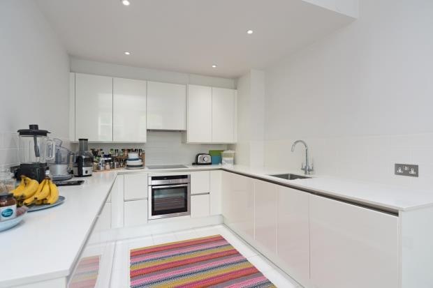 London - 1 Bed Flat, Hampstead High Street, NW3 - To Rent Now for £ ...