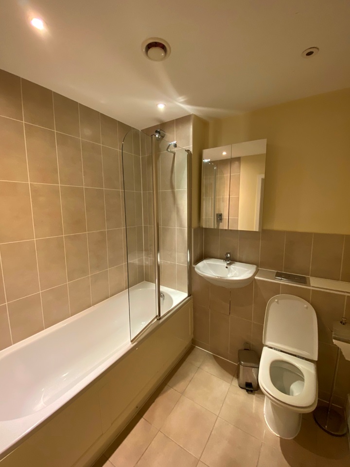 London - 1 Bed Flat, Gooch House, W6 - To Rent Now for £1,950.00 p/m