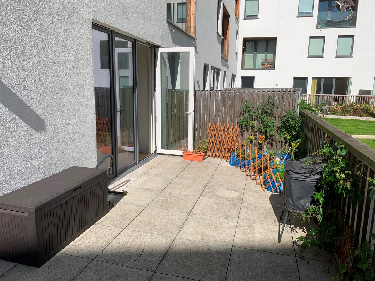 London - 1 Bed Flat, Dara House, NW9 - To Rent Now for £1,600.00 p/m