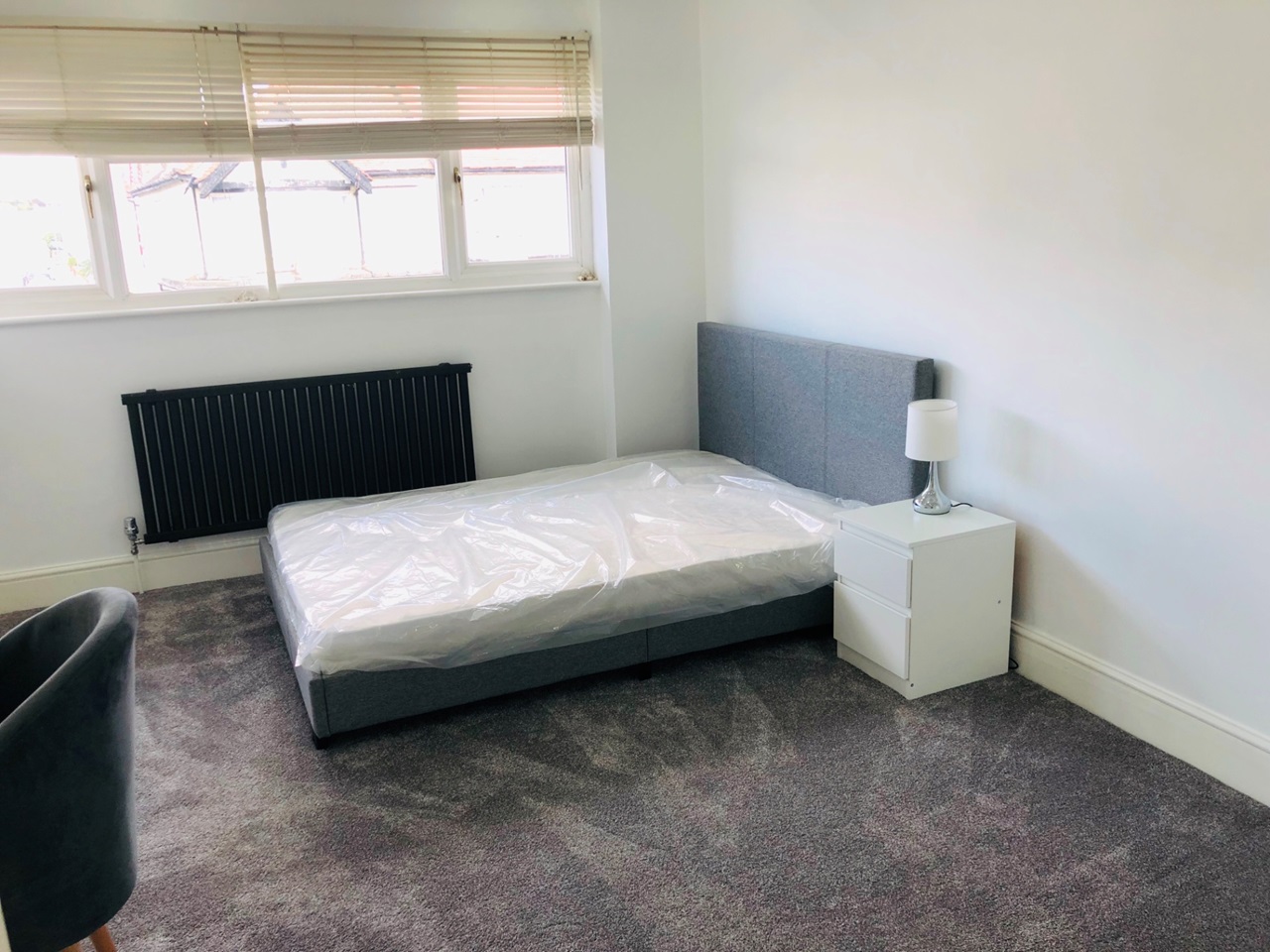 Mitcham - Room in a Shared House, Mitcham, CR4 - To Rent Now for £830. ...