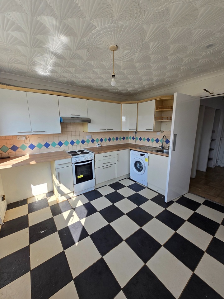 Eaglestone, Milton Keynes - 4 Bed Terraced House, High Trees, MK6 - To ...