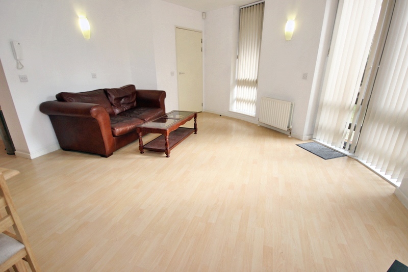 London - 1 Bed Flat, Ashfield Court, SW9 - To Rent Now for £1,775.00 p/m