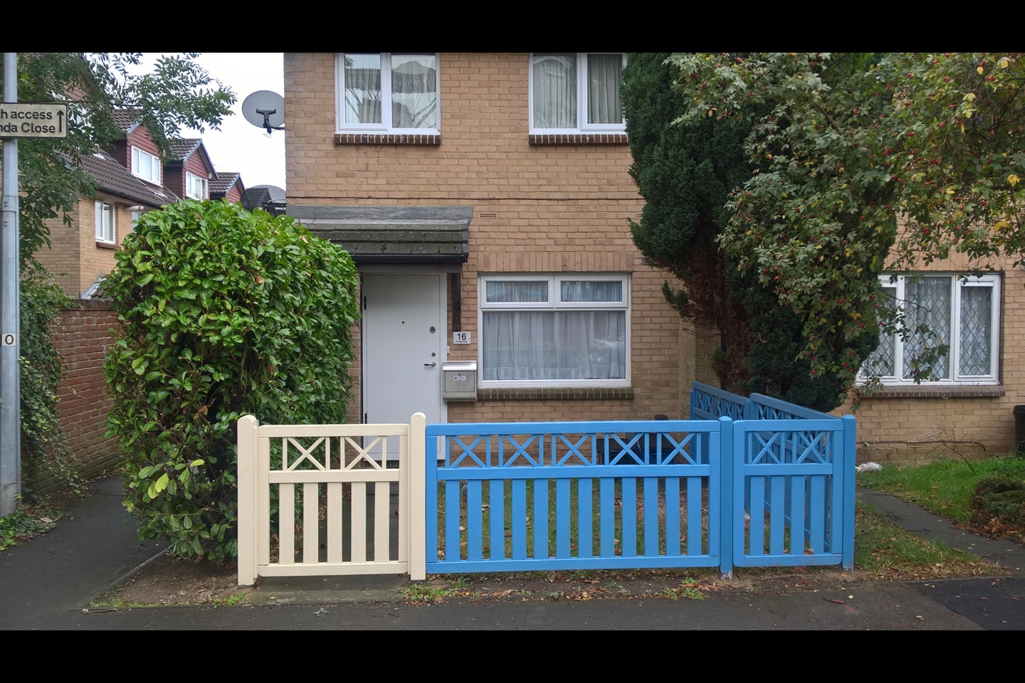 Chigwell - 1 Bed Flat, Copperfield, IG7 - To Rent Now for £1,300.00 p/m