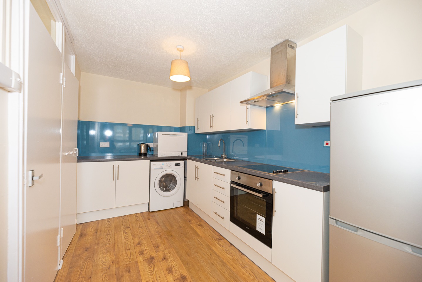 London - 3 Bed Maisonette, Goulden House, SW11 - To Rent Now for £2,500 ...