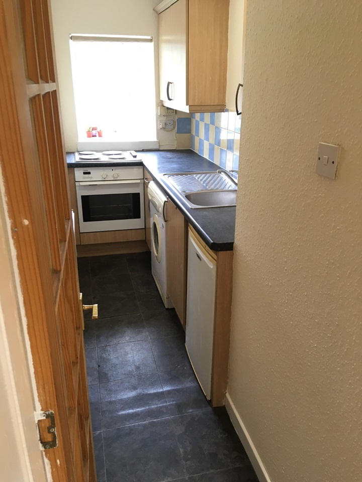 Perth - 1 Bed Flat, Shields Place, PH1 - To Rent Now for £460.00 p/m