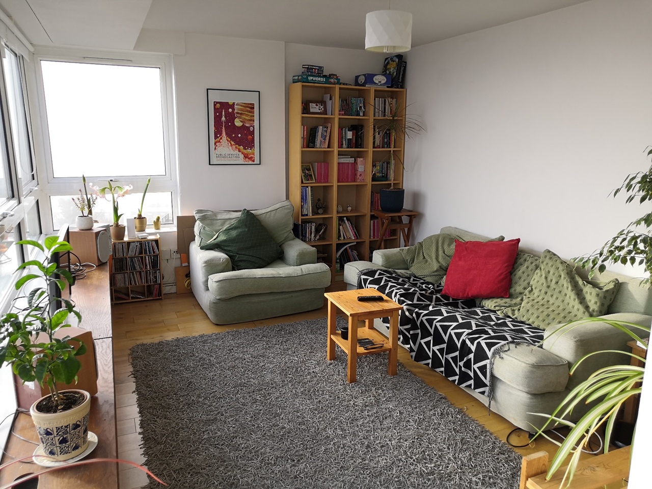 London - 2 Bed Flat, Gaitskell Court, SW11 - To Rent Now for £2,000.00 p/m