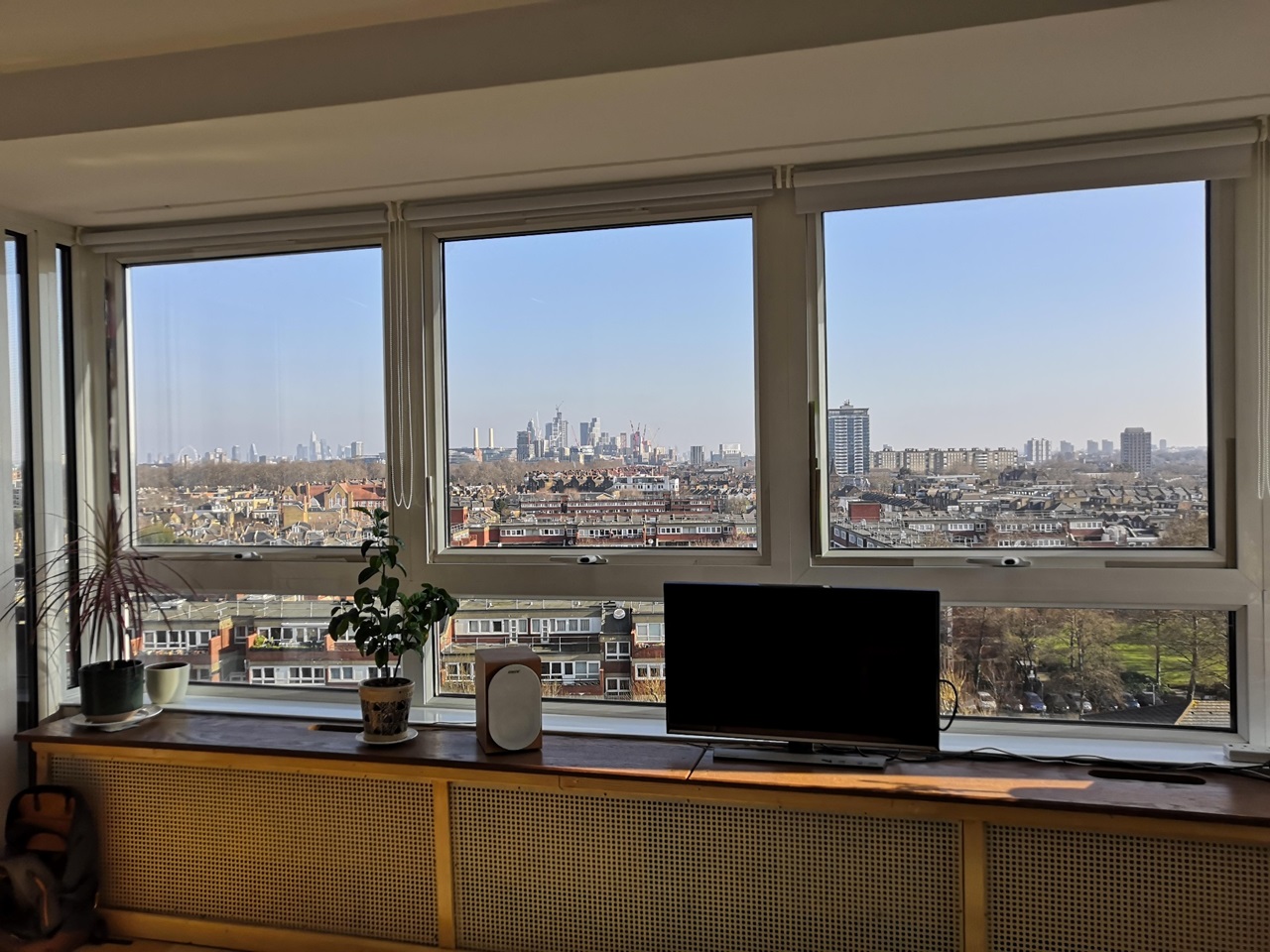 London - 2 Bed Flat, Gaitskell Court, SW11 - To Rent Now for £2,000.00 p/m