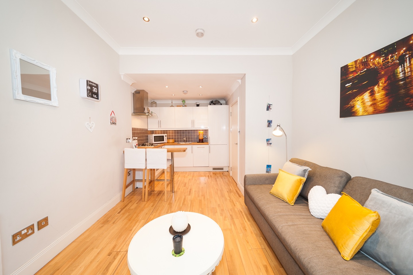 London - 1 Bed Flat, Ifield Road, SW10 - To Rent Now for £2,000.00 p/m