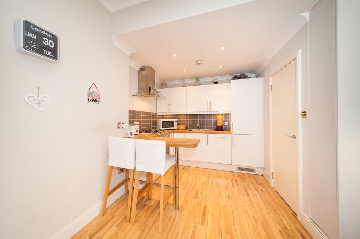 London - 1 Bed Flat, Ifield Road, SW10 - To Rent Now for £2,000.00 p/m