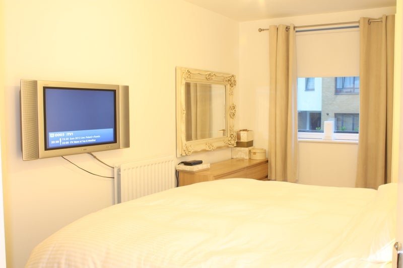 London - 2 Bed Flat, Tarves Way, SE10 - To Rent Now for £2,050.00 p/m