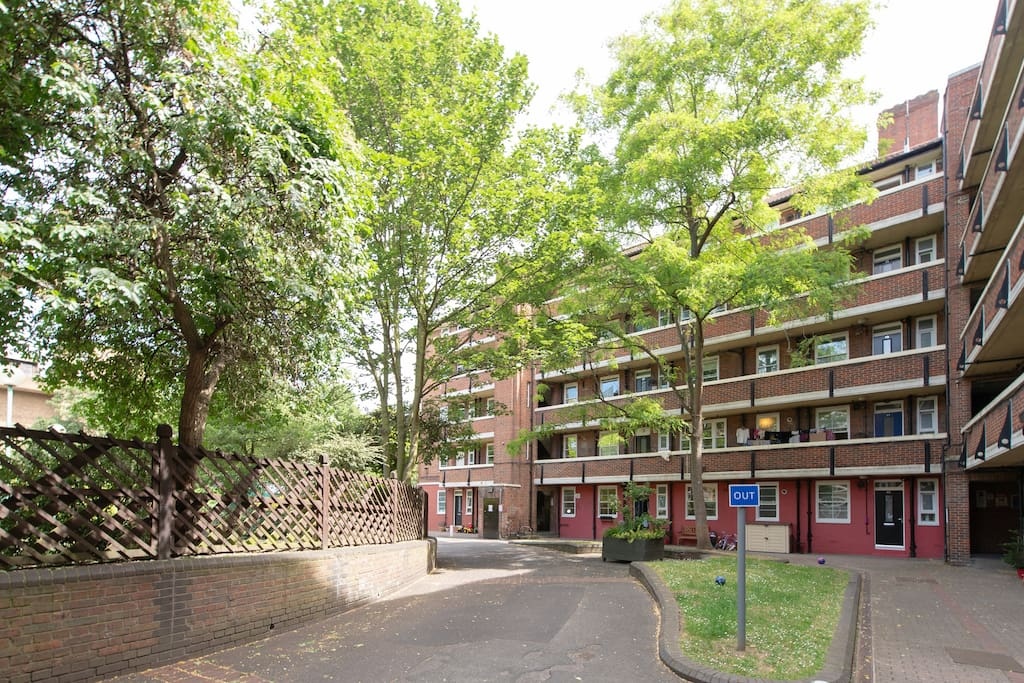 London - 2 Bed Flat, Matilda House, E1W - To Rent Now for £2,400.00 p/m