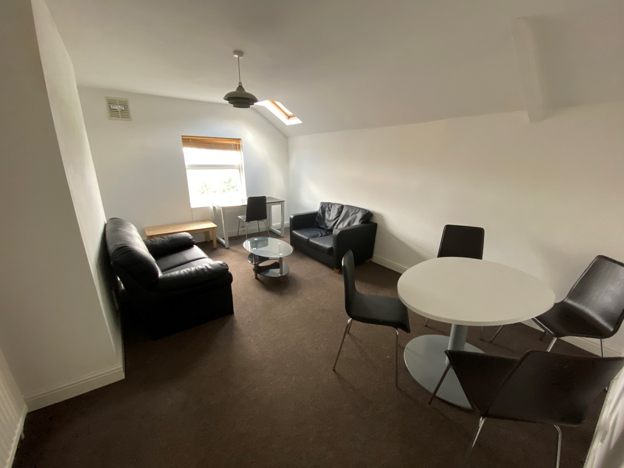 Manchester - 1 Bed Flat, Daisy Bank Road, M14 - To Rent Now for £900.00 p/m