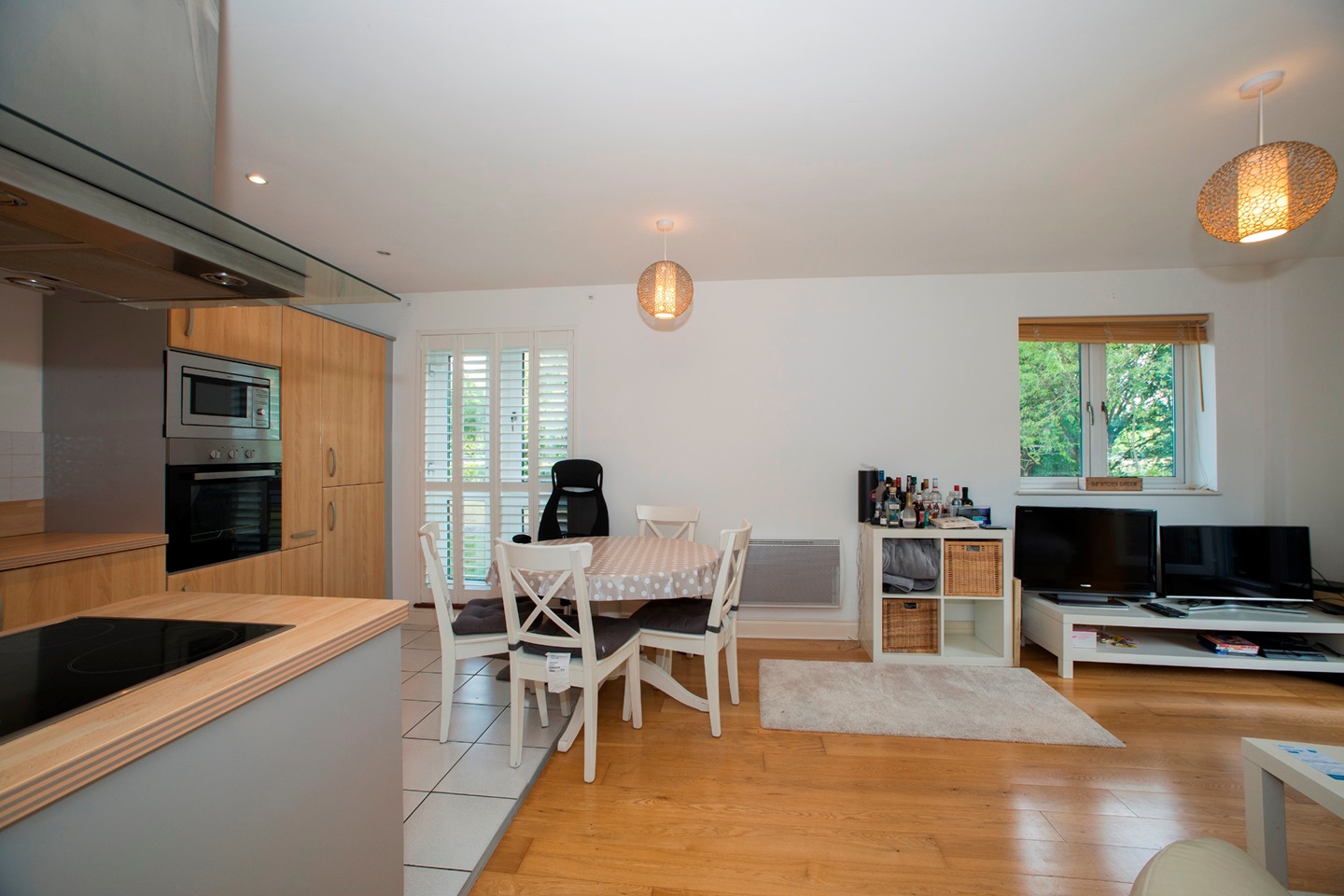 Reading - 2 Bed Flat, Napier Road, RG1 - To Rent Now for £1,600.00 p/m