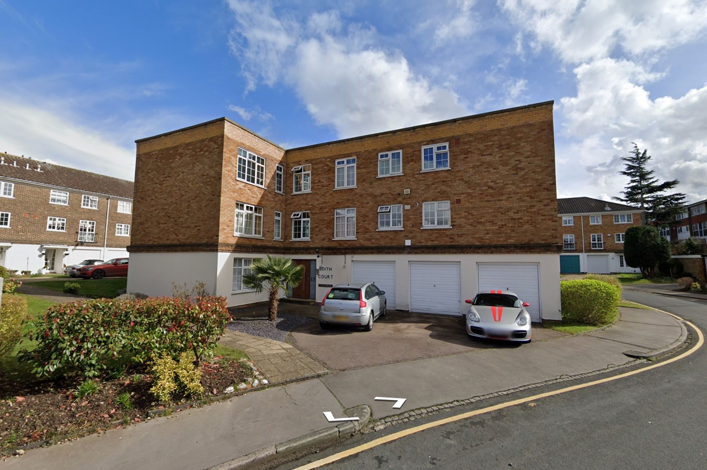 Croydon - 2 Bed Flat, Edith Court, CR0 - To Rent Now for £1,600.00 p/m