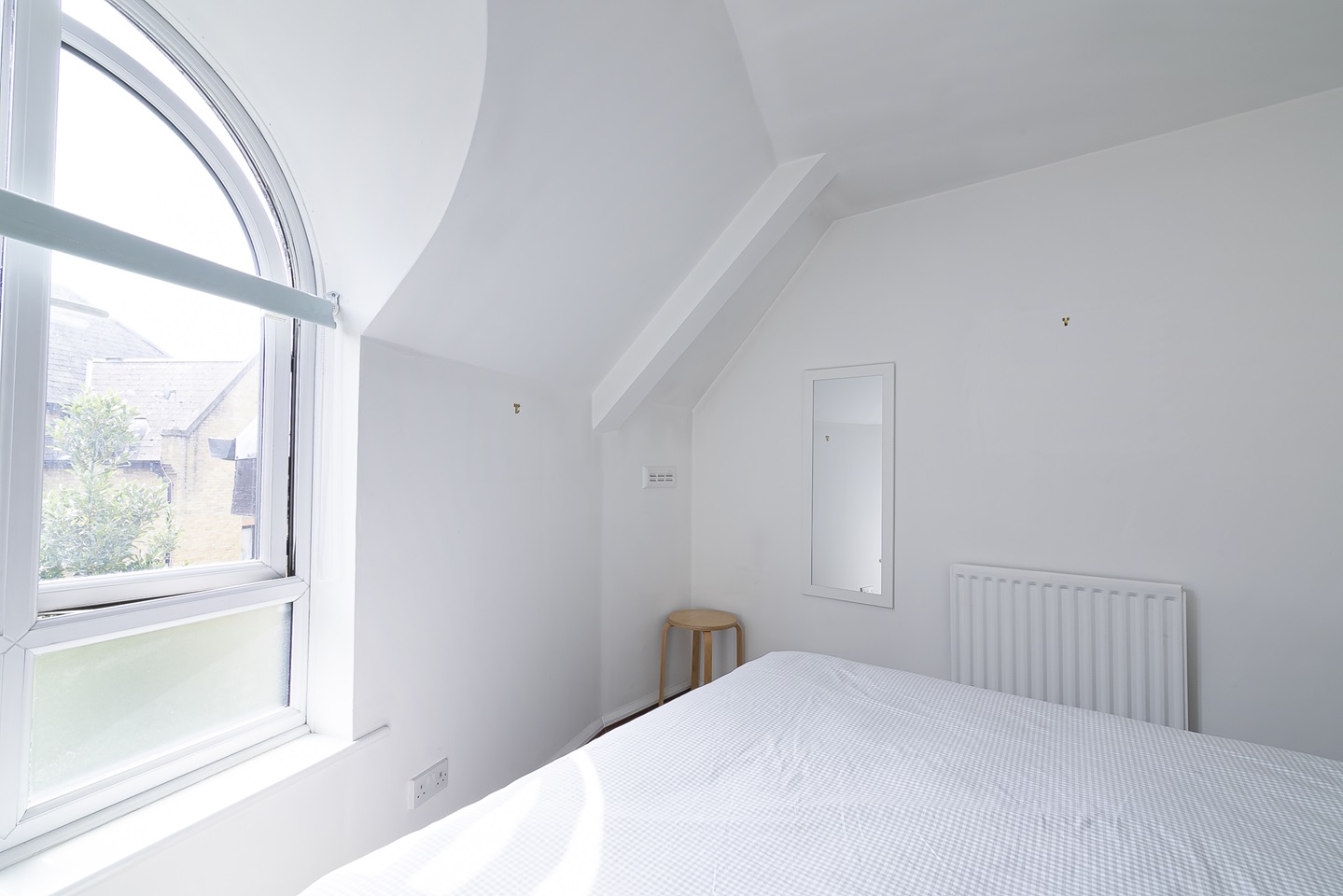 London - 3 Bed Terraced House, Roding Mews, E1W - To Rent Now for £ ...