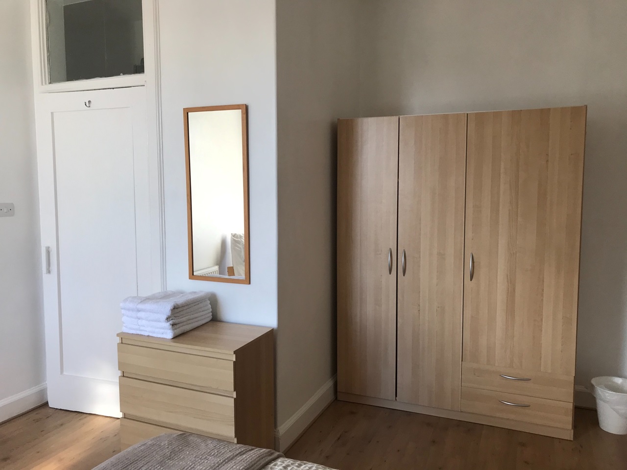 Edinburgh - 1 Bed Flat, Albion Road, EH7 - To Rent Now for £990.00 p/m