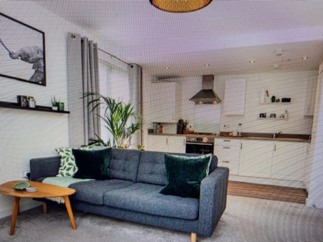 Edinburgh - 2 Bed Flat, Muirhouse Parkway, EH4 - To Rent Now for £1,200 ...