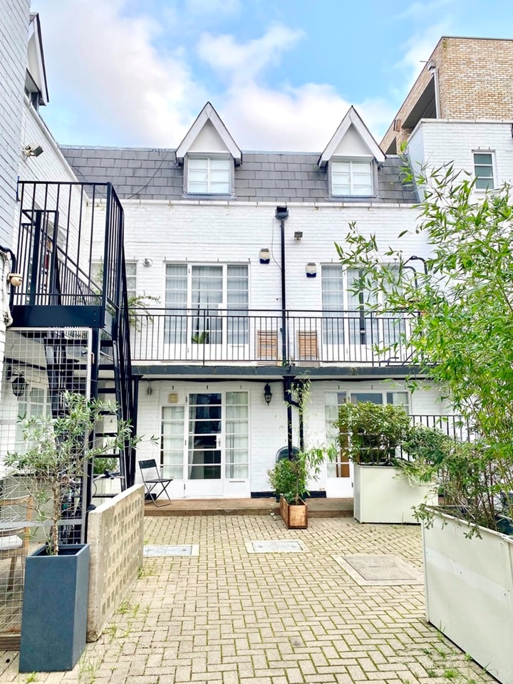London - 1 Bed Flat, Fullwood's Mews, N1 - To Rent Now for £1,800.00 p/m