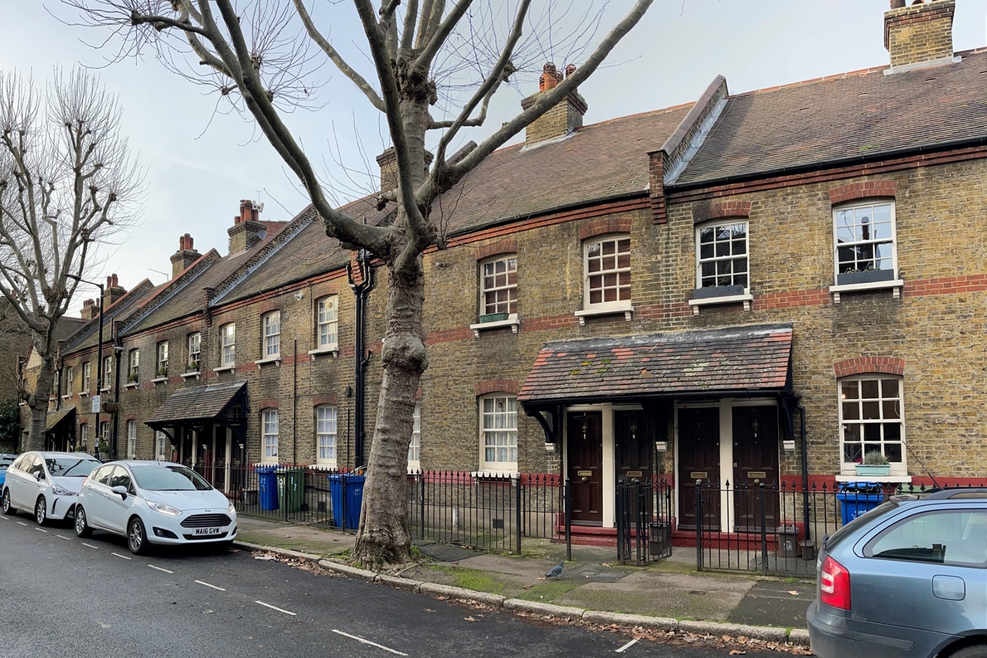 London - 1 Bed Flat, Wooler Street, SE17 - To Rent Now for £1,900.00 p/m